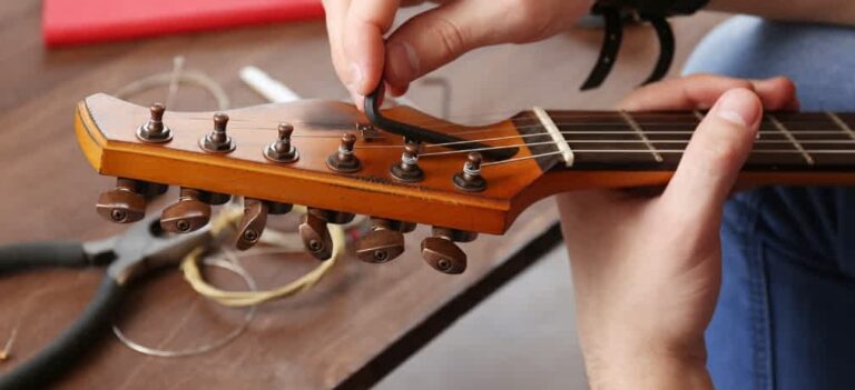 How Long Do Guitar Strings Last? | Ted's List