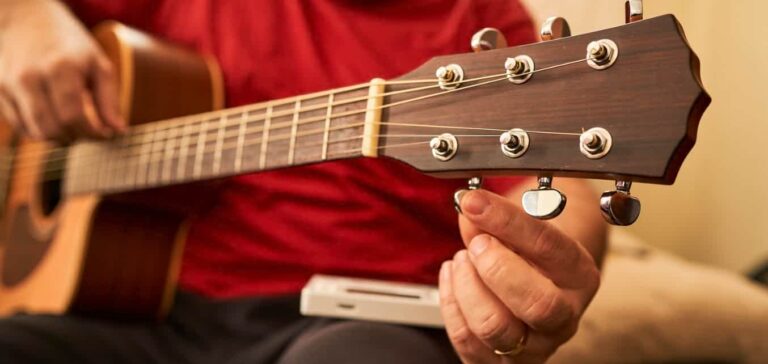 Acoustic Guitar How To Tune - The Ultimate Guide | Ted's List