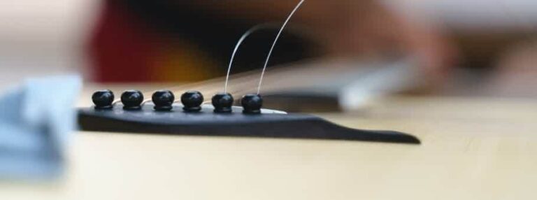 Top 8 Best Acoustic Guitar Strings For A Beginner (2025) | Ted's List