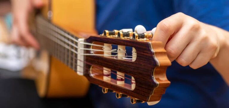Acoustic Guitar How To Tune - The Ultimate Guide | Ted's List