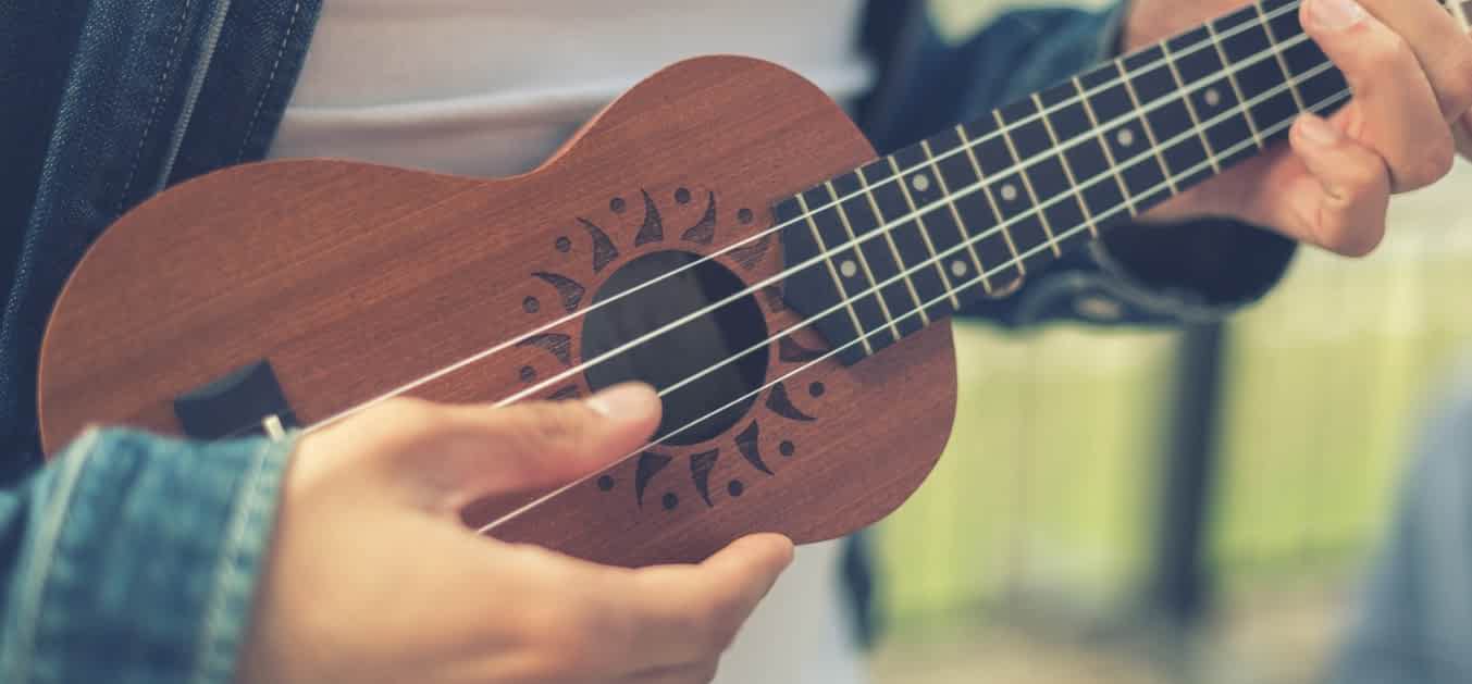 Tuning A Tenor Ukulele - The Ultimate Guide | Ted's List