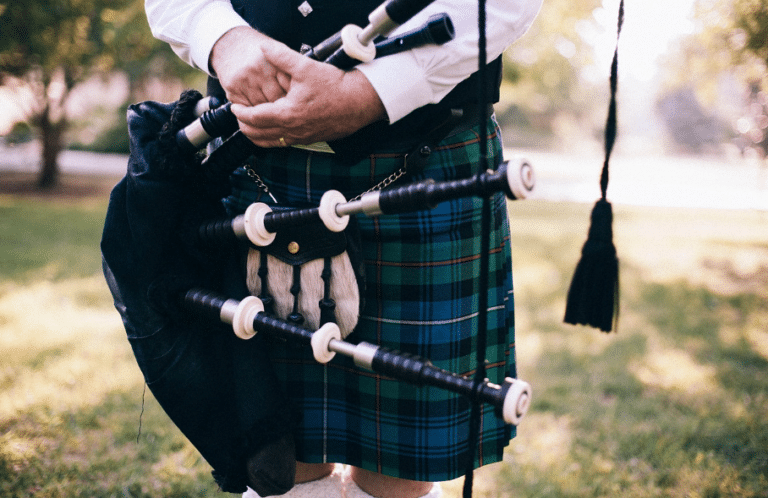 10 Best Bagpipes For Beginners | Ted's List