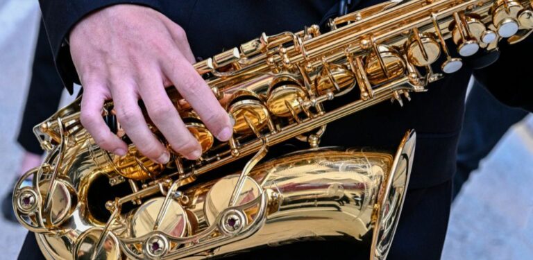 The Ultimate Saxophone Fingering Chart Guide | Ted's List